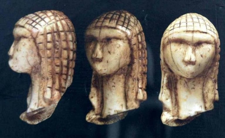 Carved 25,000 Years Ago, This Is the Oldest Realistic Depiction of a ...