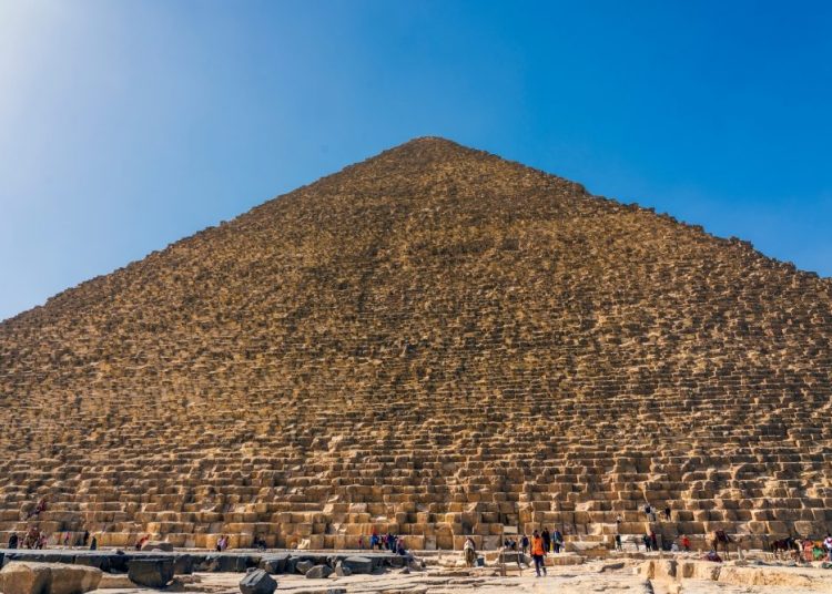 12 Astounding Images From the Inside of the Great Pyramid You Should ...