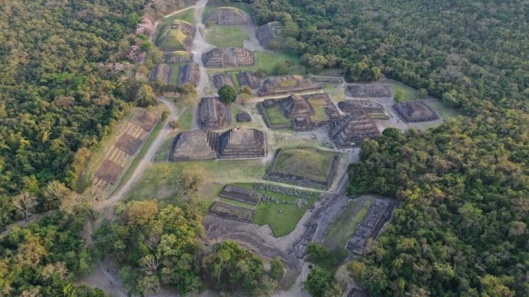 21 Stunning Aerial Images of Ancient American Pyramids — Curiosmos