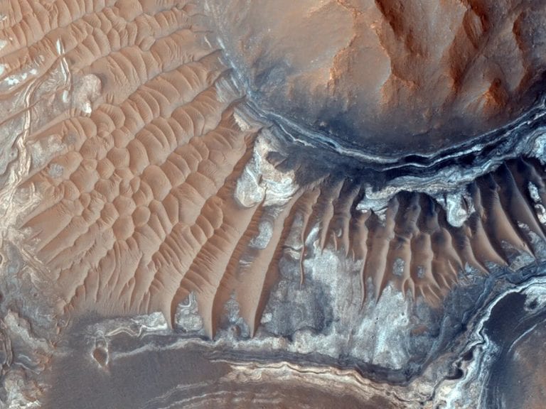 We Landed On Mars In 1976, Here Are The 10 Incredible Surface Images